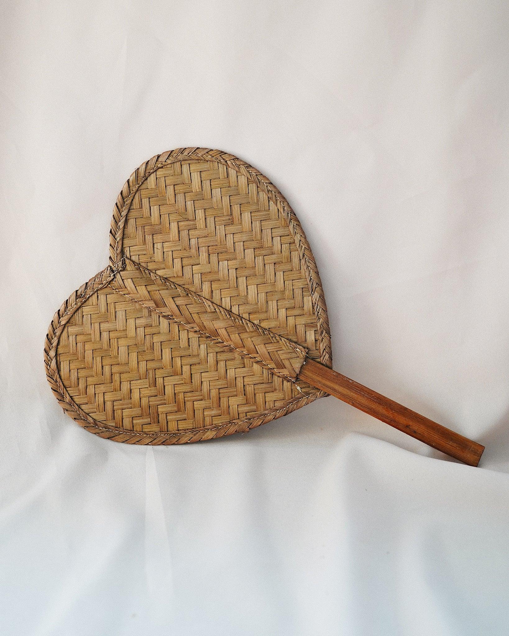 Vintage Heart Straw Hand Fan | Olive & Iris